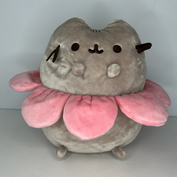 Pusheen | Toys | Gund Pusheen Flower Petal Plush Cat Pink Daisy Skirt ...